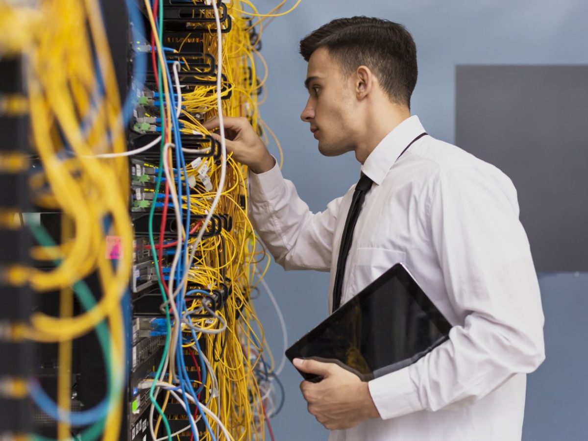 Professional Network Infrastructure Services | QubeApps